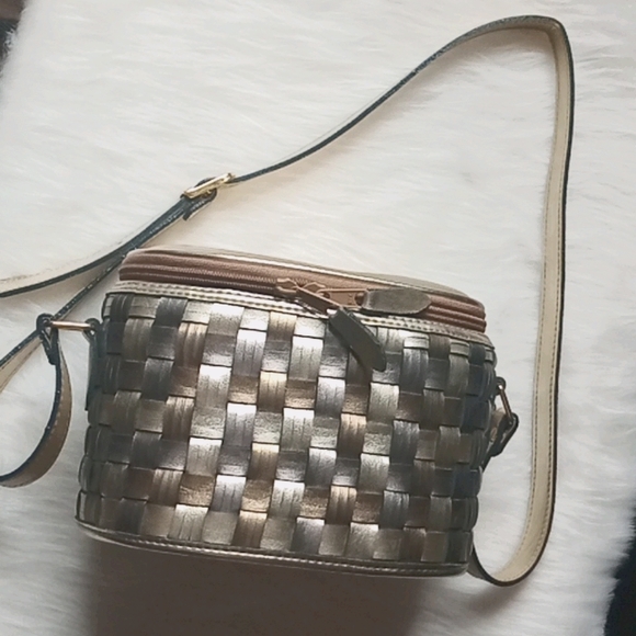 Bags | Bags By Warren Reed Woven Basket Weave Makeup Bag | Poshmark